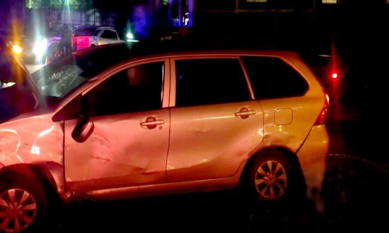 Accidente vial deja cuantiosos daños materiales | EnLíneaDirecta.info
